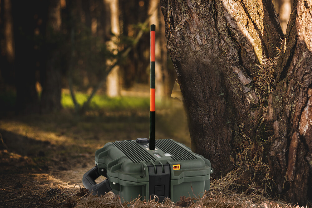 Portable Tactical MANET Radio Repeater - iVcan.com