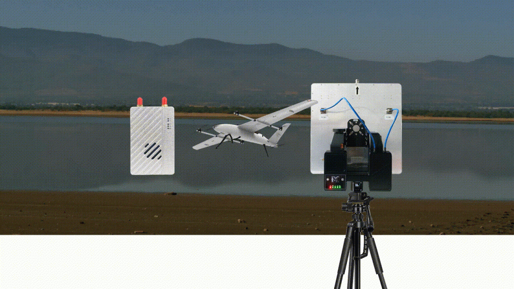 New auto antenna tracker gimbal of drone UAV video data link